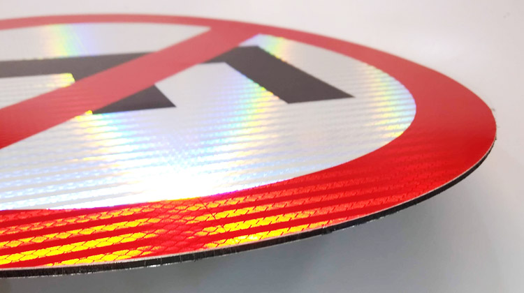 Qual a vantagem do alumínio composto (ACM 3 mm) para placas de ...